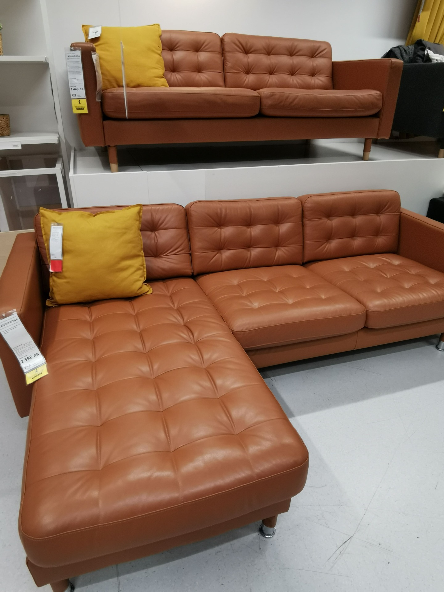 Landskrona Sofa | Cabinets Matttroy